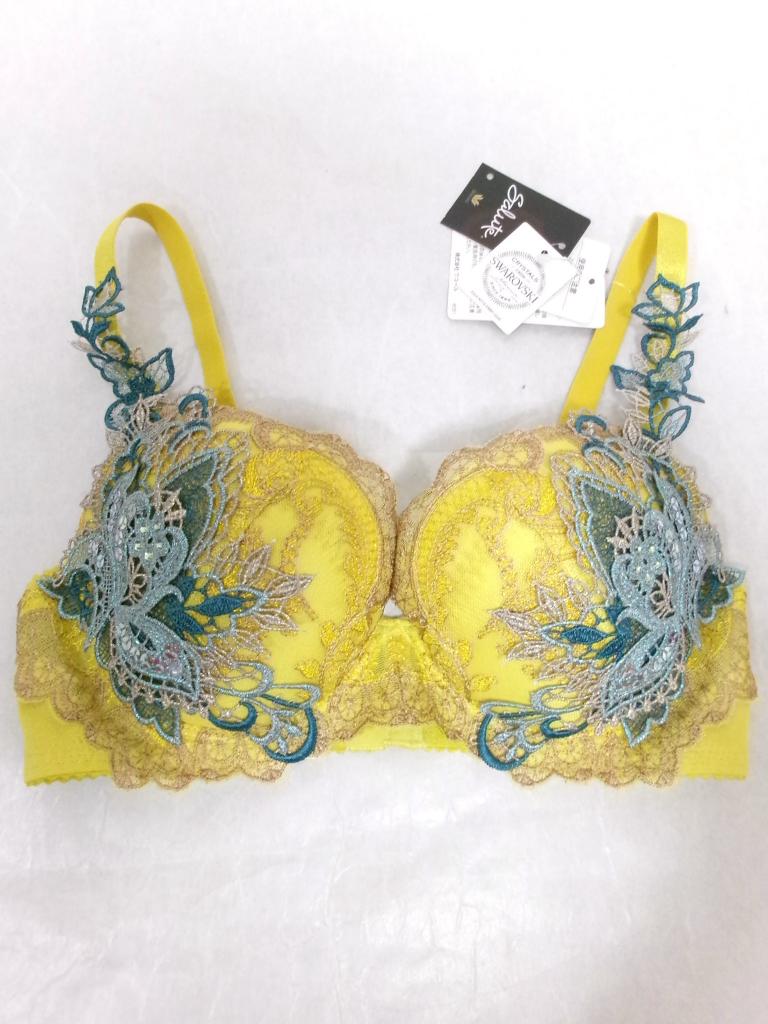 Wacoal Salute ブラジャー E65 ジュリア名古屋店｜Wacoal Saluteのメンズの古着通販 - ミラクルボックス